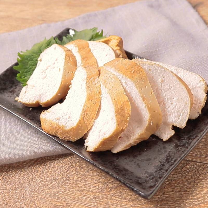 Easy and Light Tasting Chicken Breast Chashu | Kurashiru